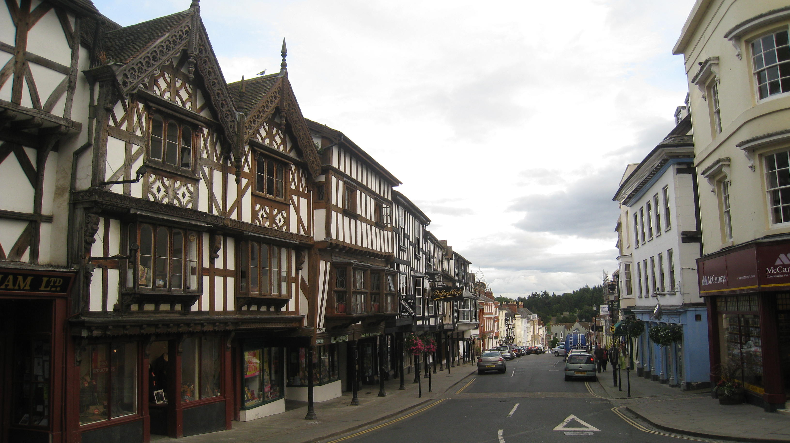 Ludlow street and Tudor-style buildings | grand tour of the middling sort